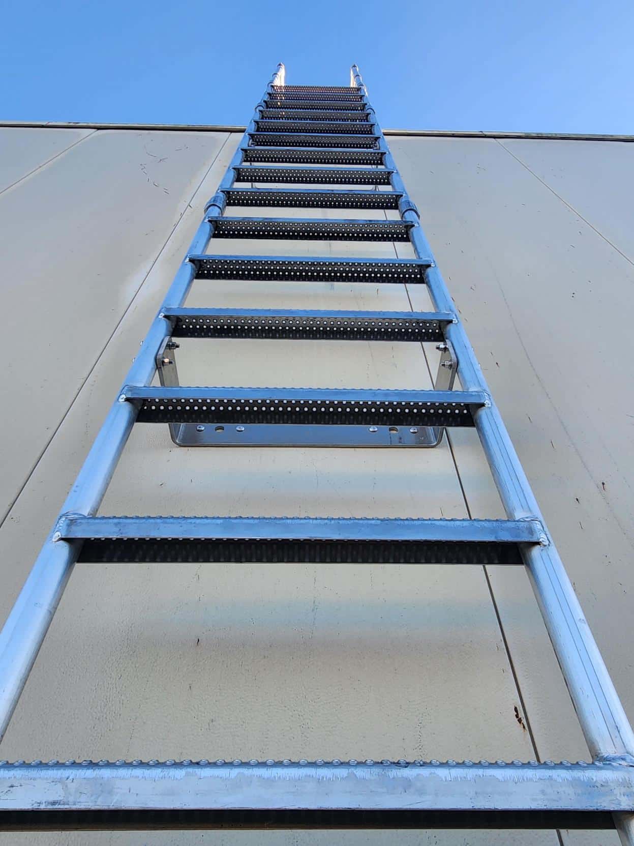Modular Fixed Ladders for Rooftop Access | Fall Protection